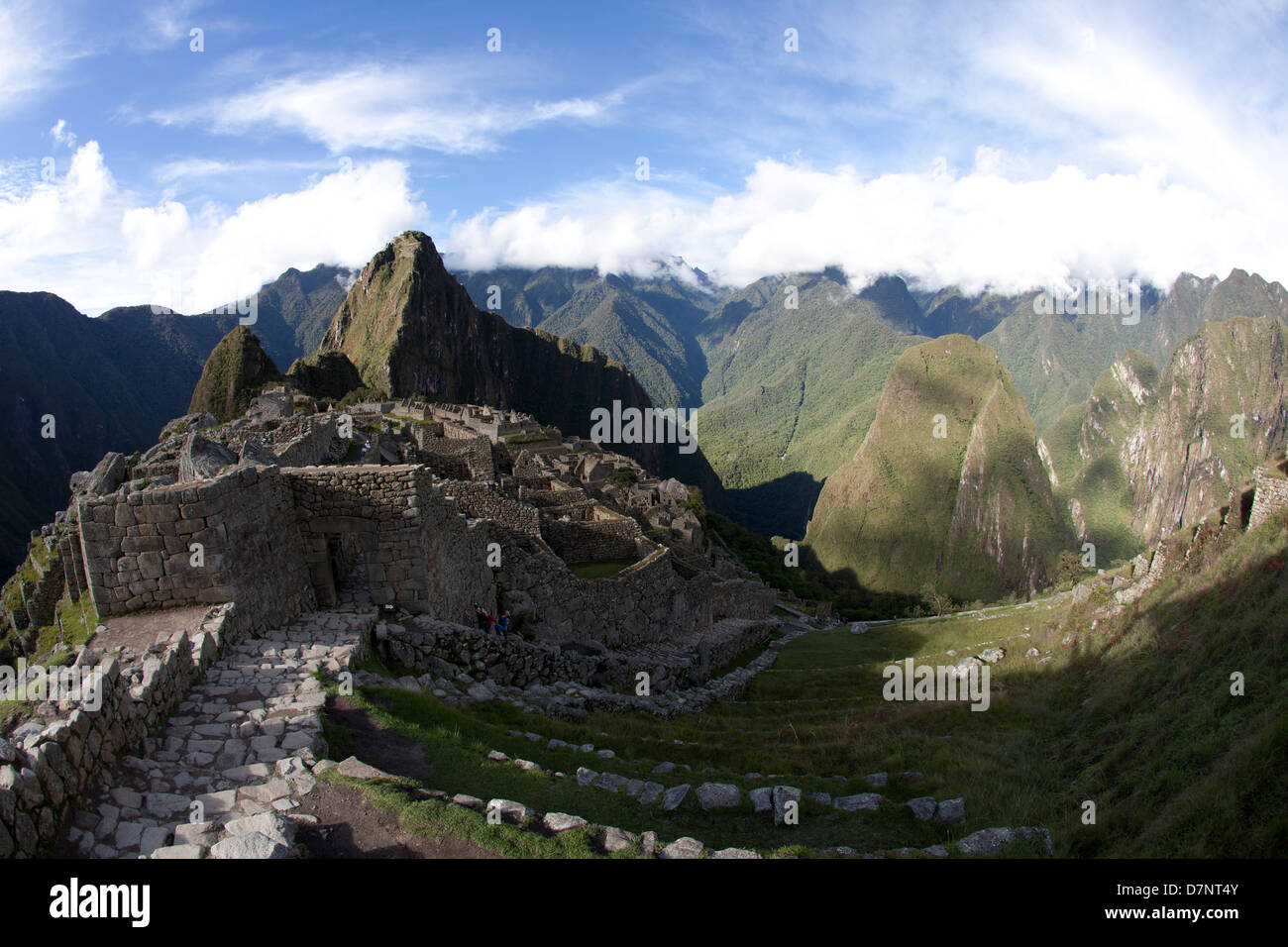 Full view of Machu Picchu Stock Photo - Alamy