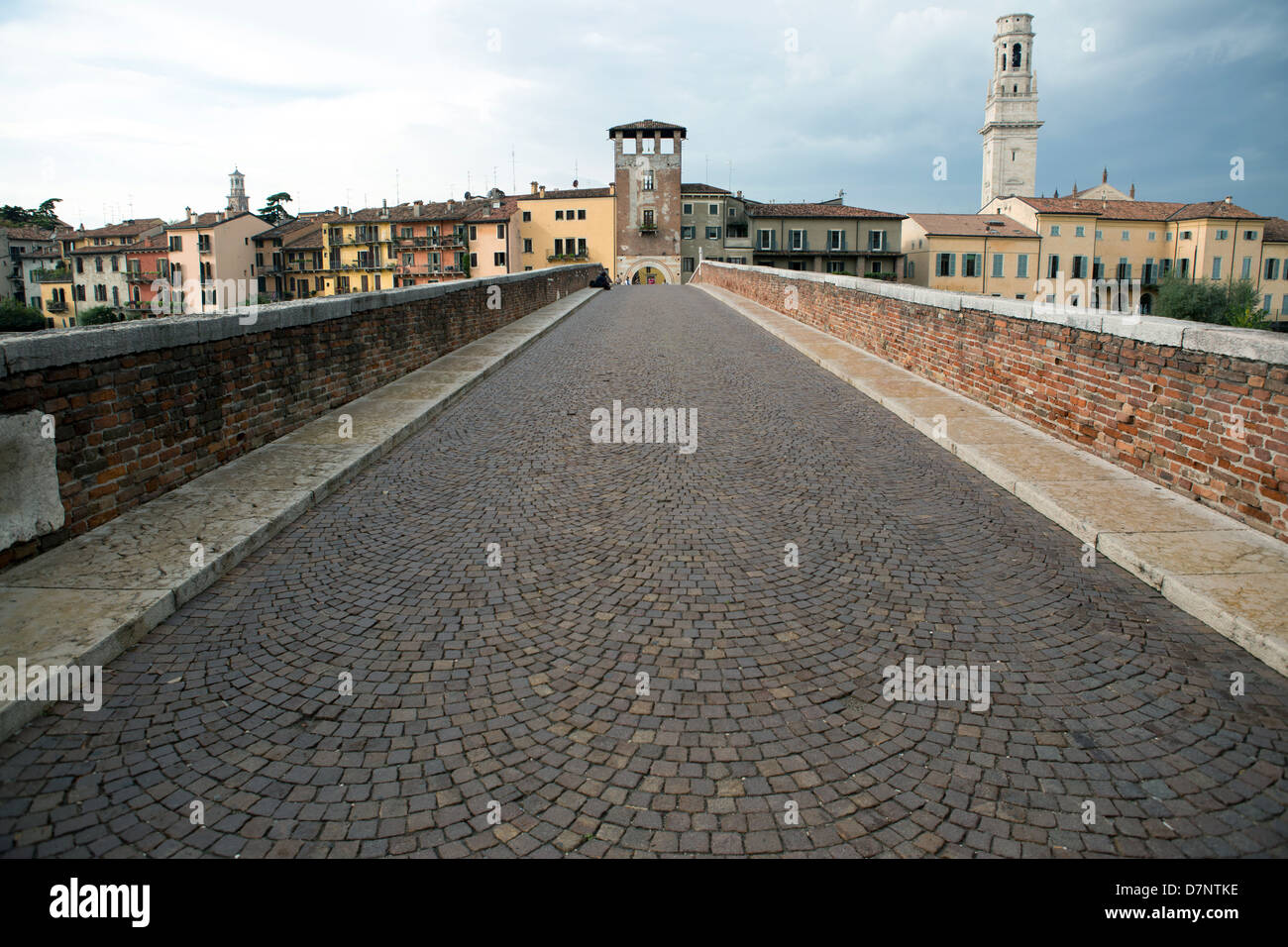 Saint Peter bridge and Adige river in Verona, Italy Stock Photo - Alamy