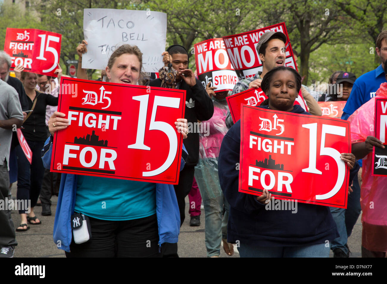 Detroit, Michigan USA. Hundreds rallied near a McDonald's restaurant in ...