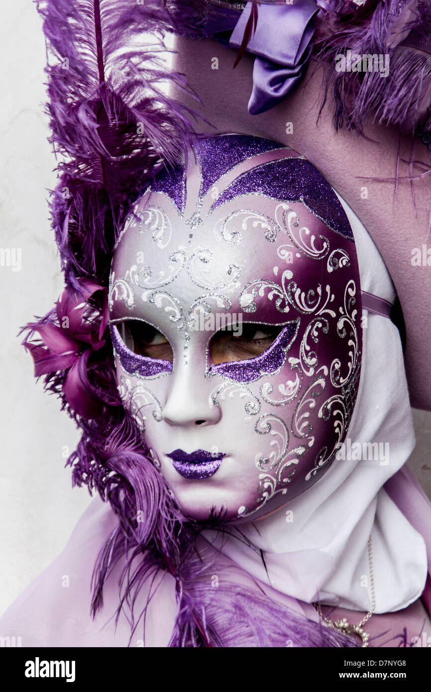 Venetian mask antique hi-res stock photography and images - Alamy
