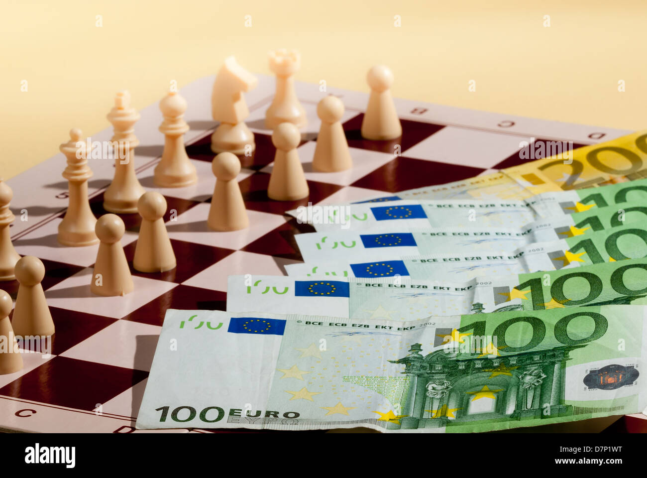 Chess money hi-res stock photography and images - Alamy