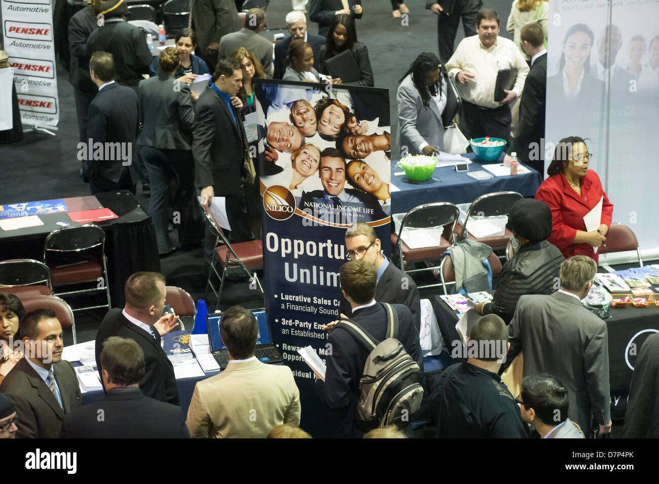Crowded convention javits hi-res stock photography and images - Alamy