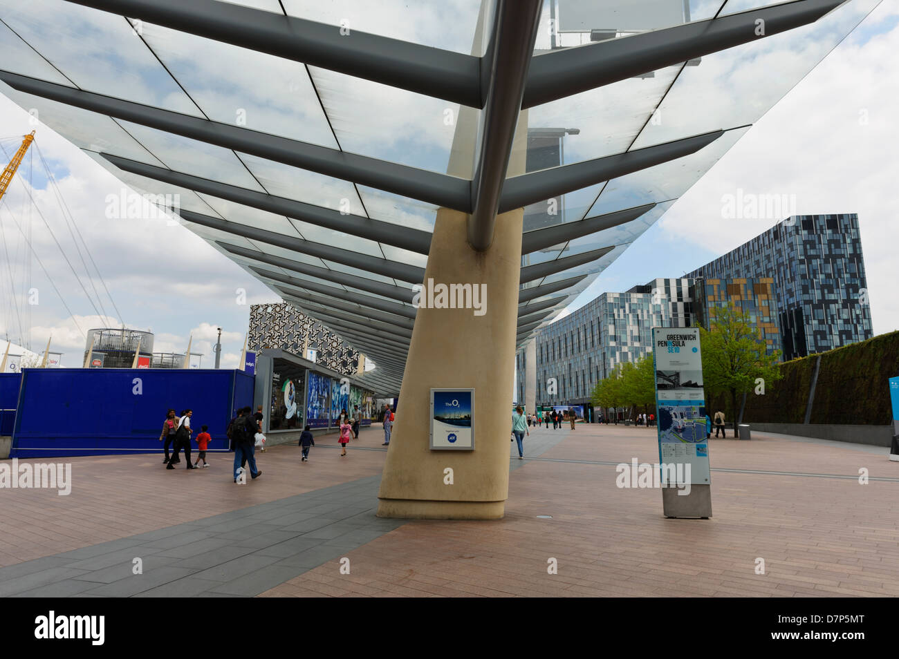O2 arena entrance london millennium hi-res stock photography and images ...