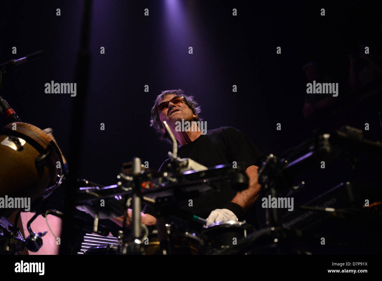 May 9, 2013 - Norfolk, Virginia, U.S. - Grateful Dead drummer MICKEY ...