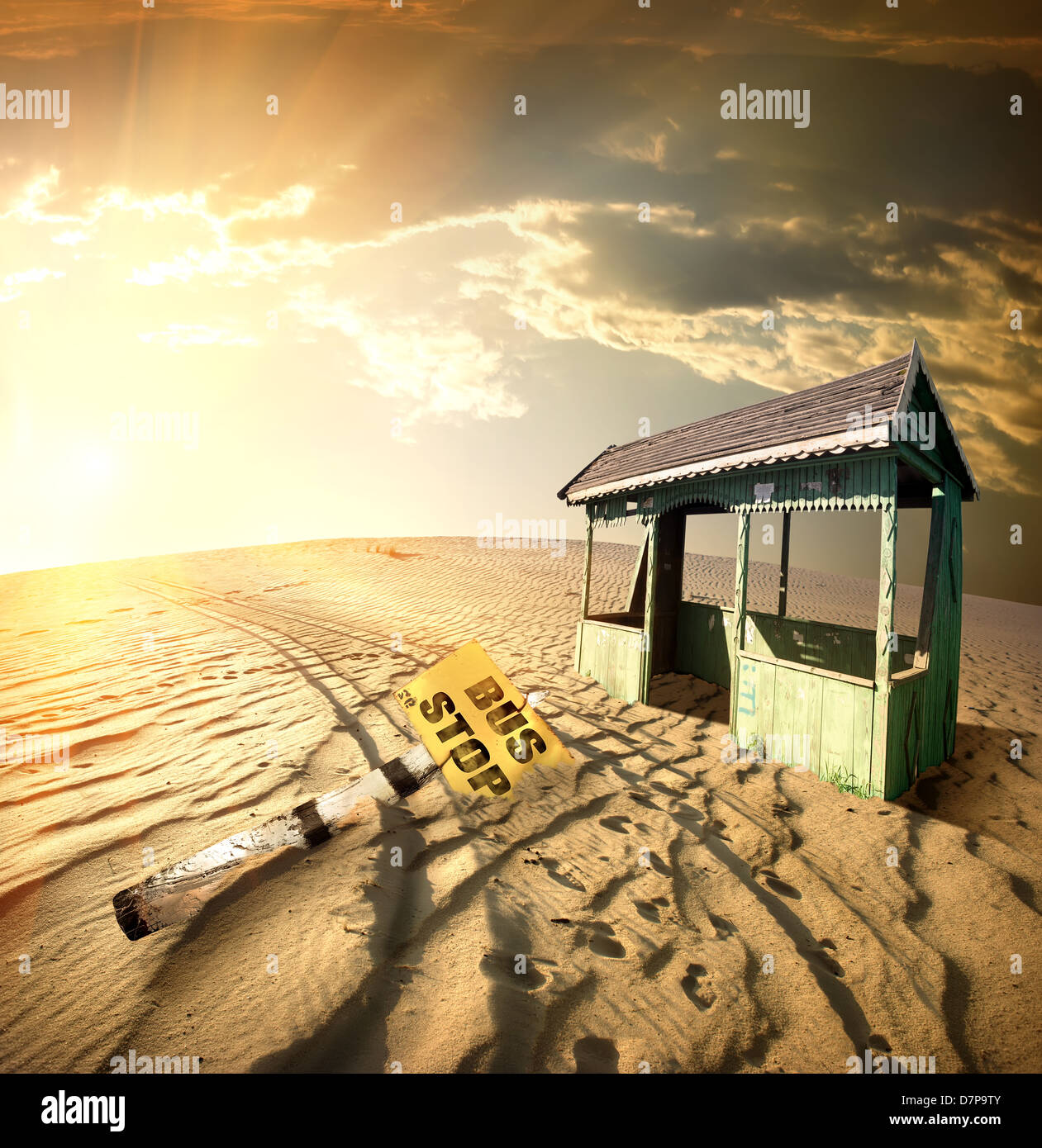 Bus in the desert hi-res stock photography and images - Alamy