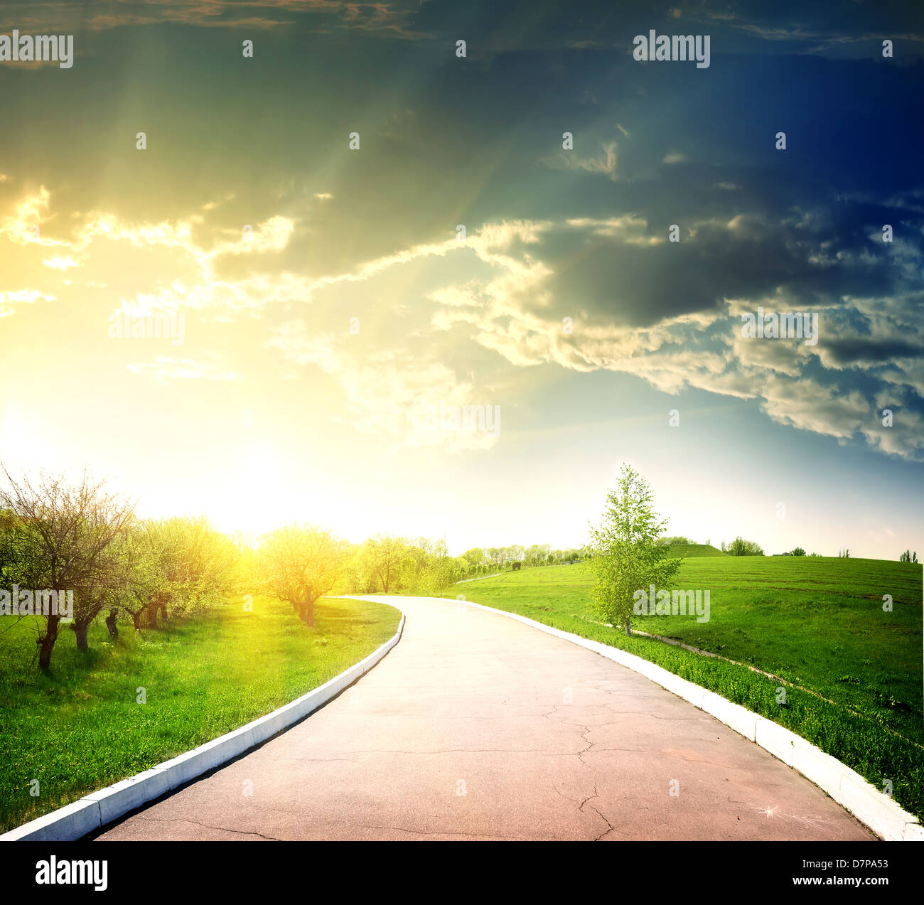 Road disappearing hi-res stock photography and images - Alamy