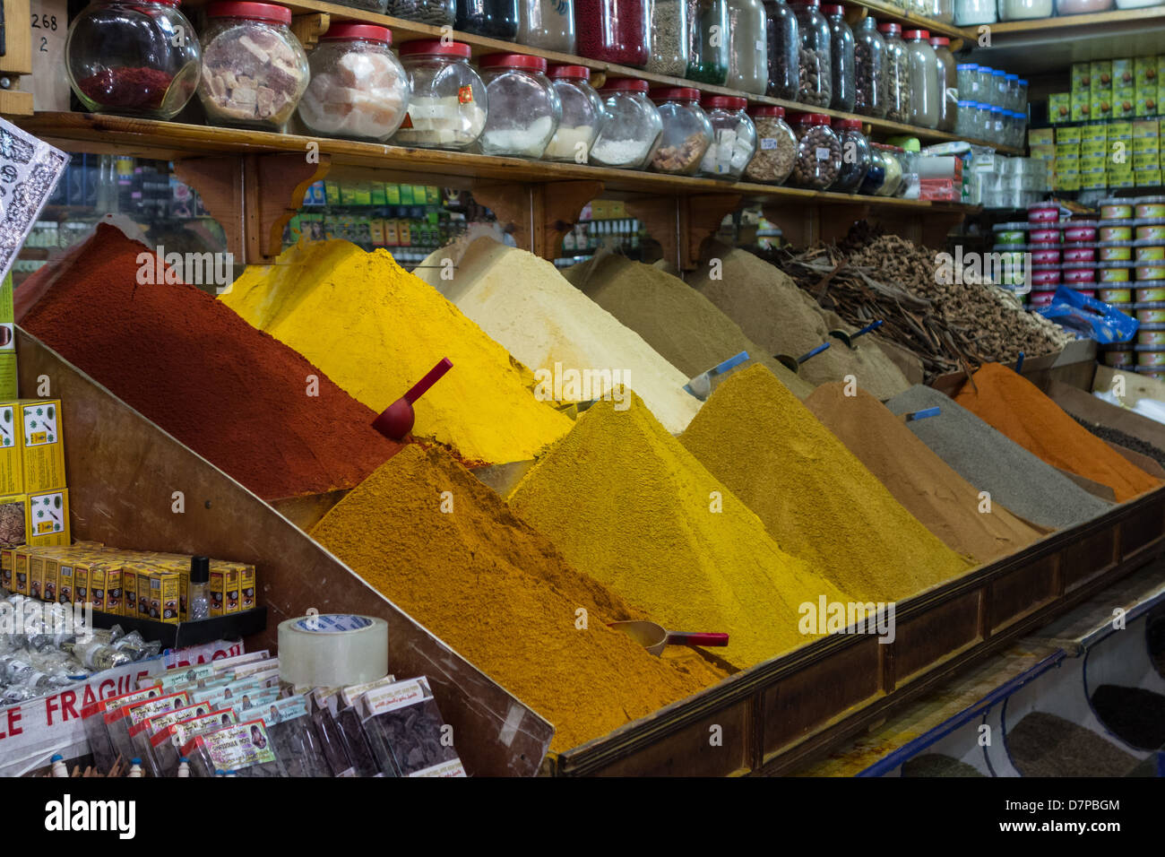 Marrakesh spice market hi-res stock photography and images - Alamy