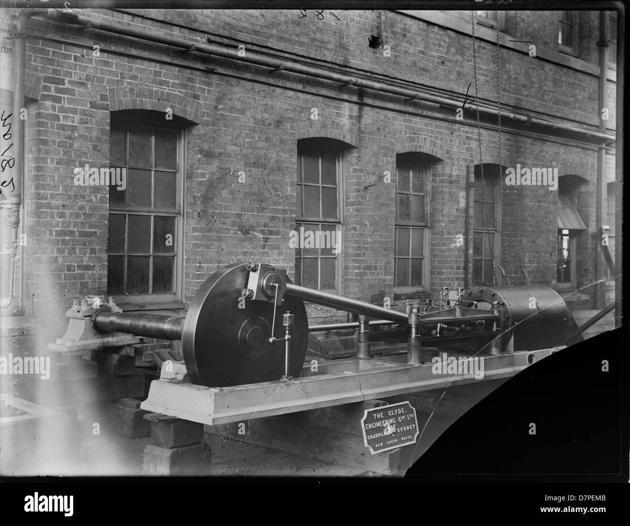 The horizontal steam engine by Clyde Engineering, showcased in the ...