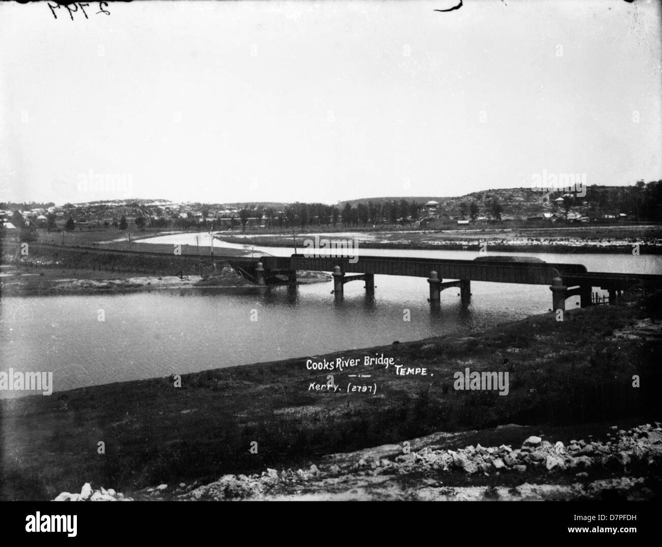 The Cooks River Bridge, located near the Powerhouse Museum in Tempe, is ...