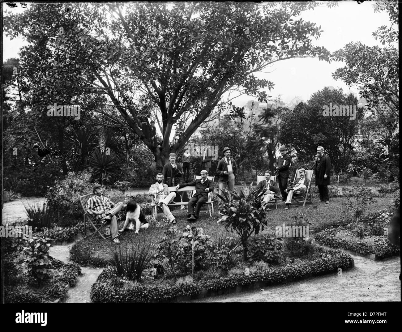 Group photo chairs Black and White Stock Photos & Images - Alamy