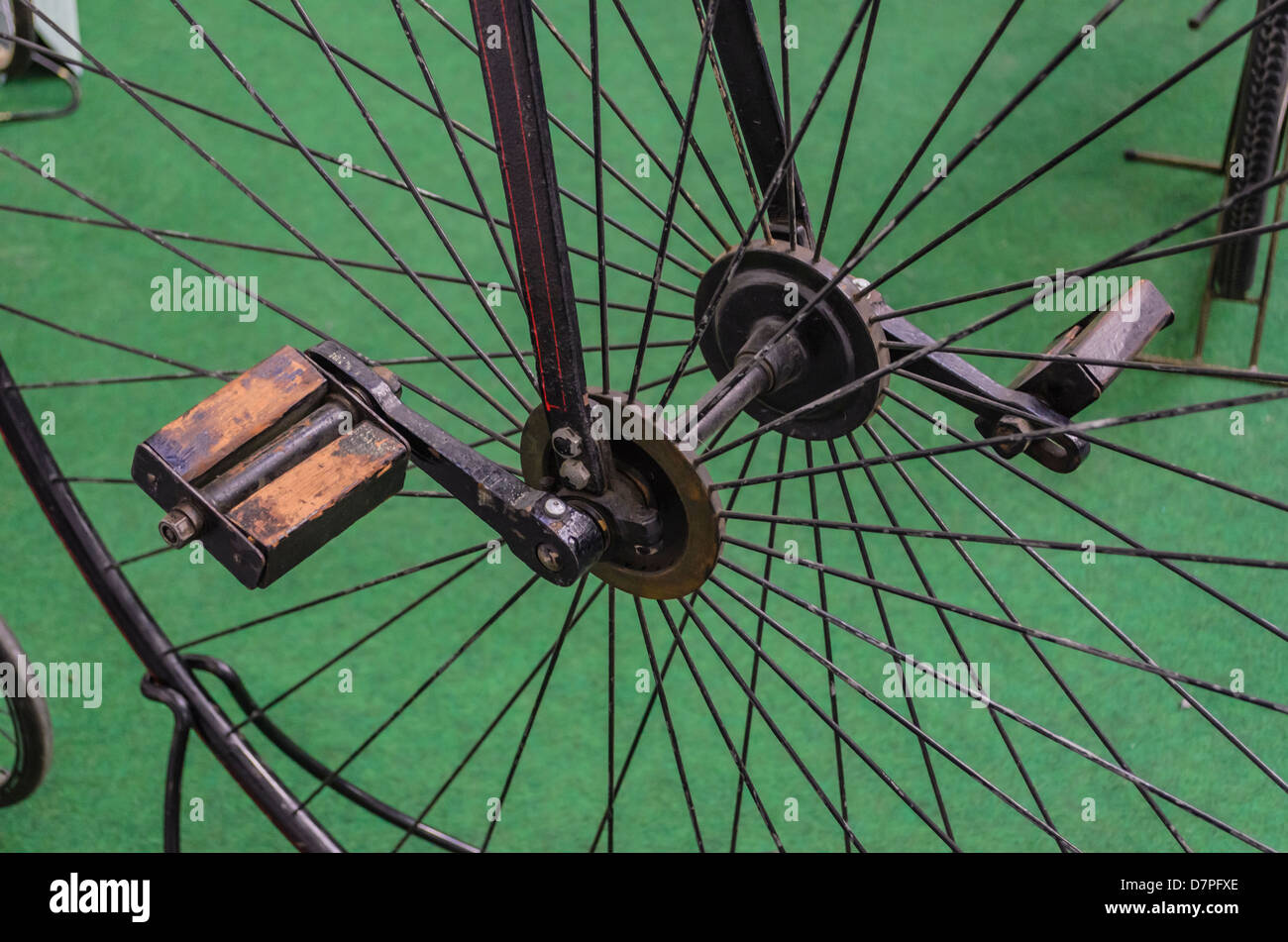 Historical trade in bicycles hi-res stock photography and images - Alamy