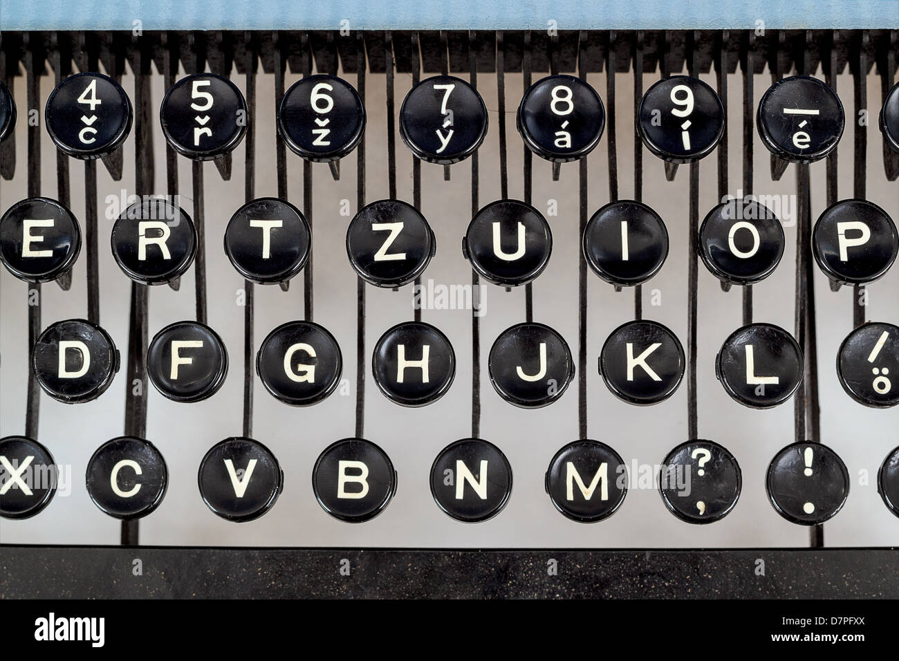 detail of black keys on retro typewriter Stock Photo - Alamy