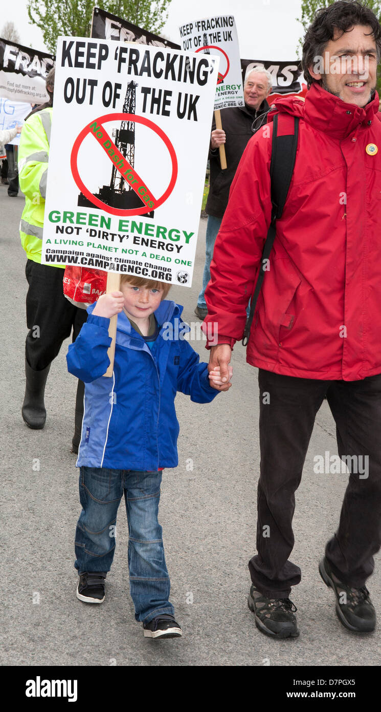 a cuadrilla plumpton frack off anti protest shale gas extraction ...