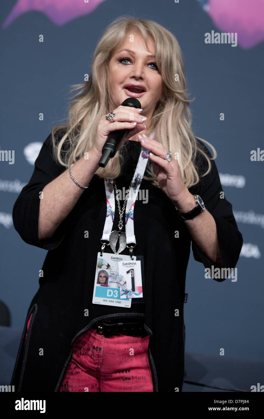 Singer Bonnie Tyler representing United Kingdom poses during a press ...