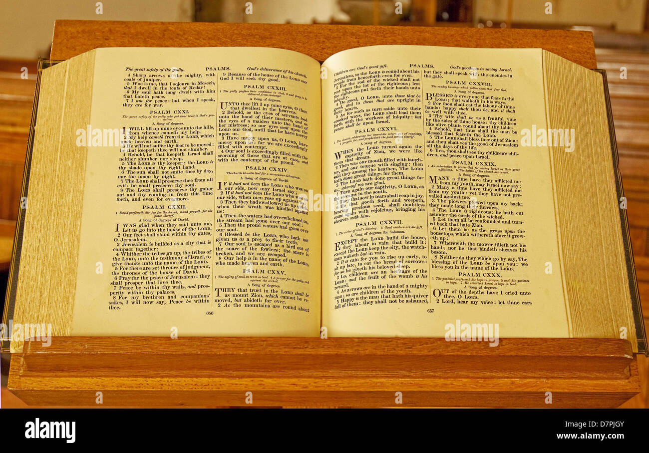 Latin bible hi-res stock photography and images - Alamy