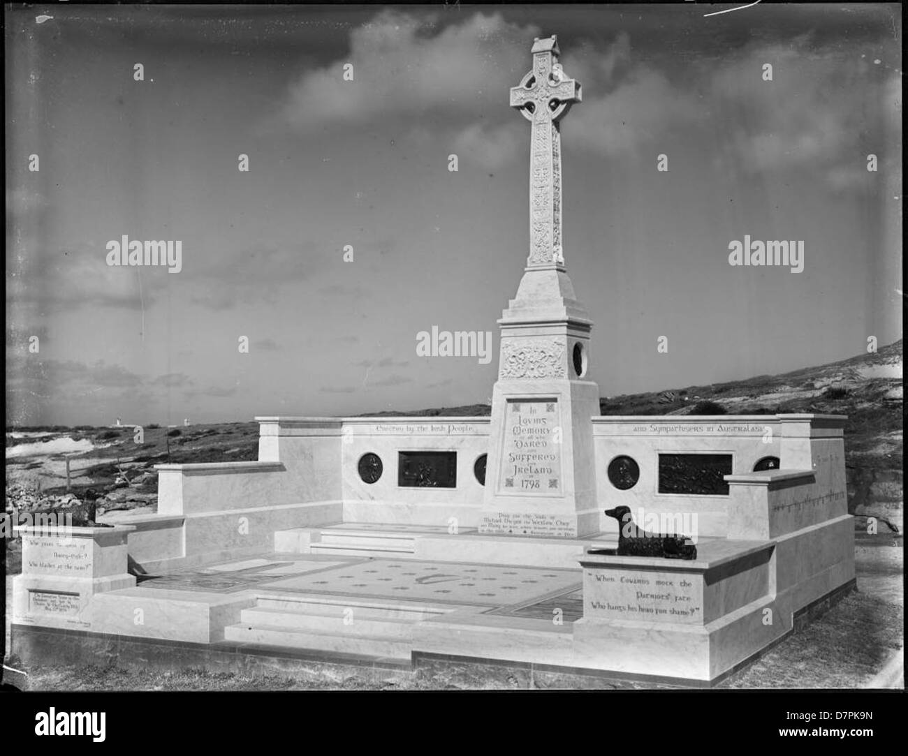 This monument, dedicated to the Irish people and commemorating the 1798 ...