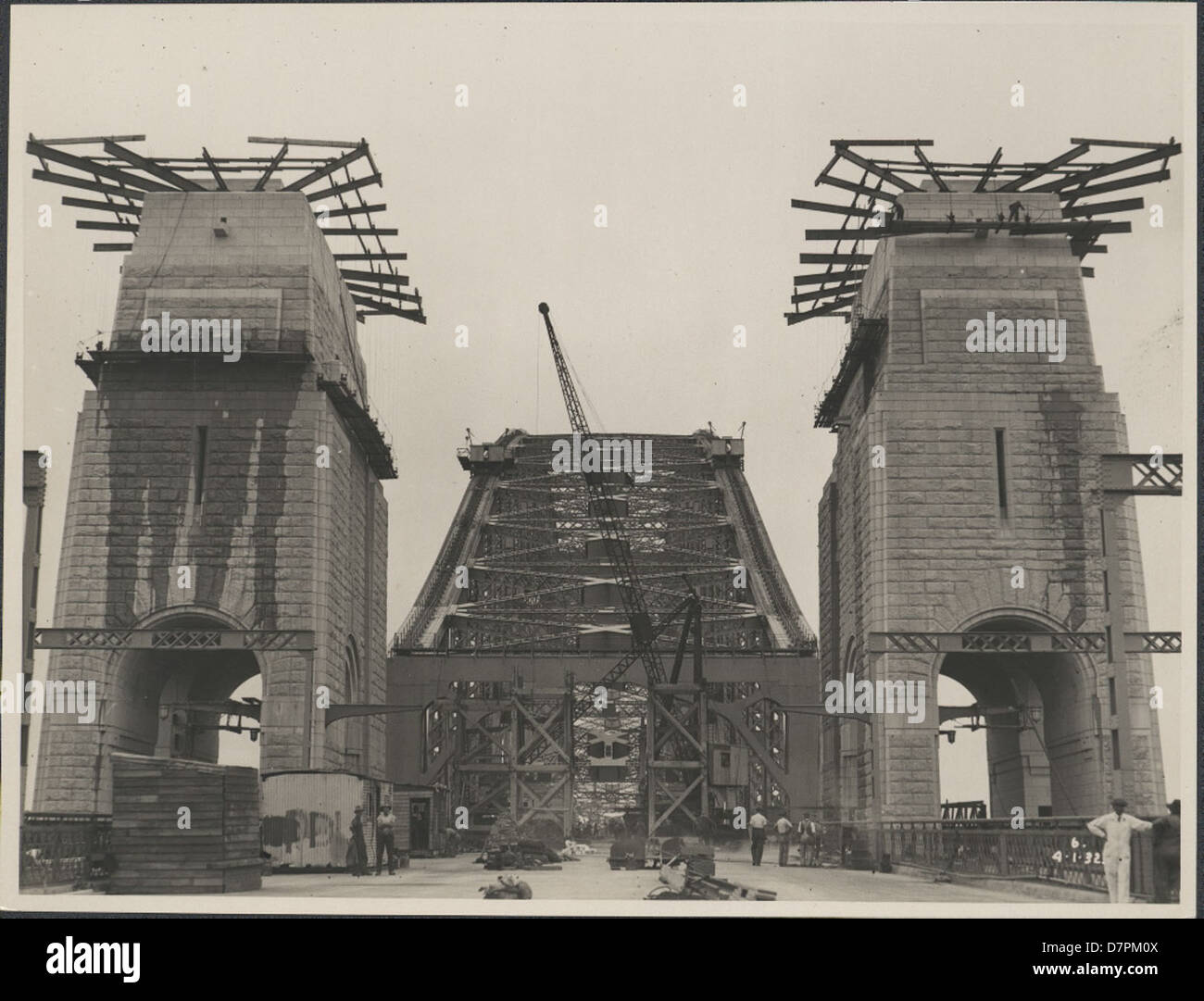 The construction of the Sydney Harbour Bridge, an iconic Australian ...