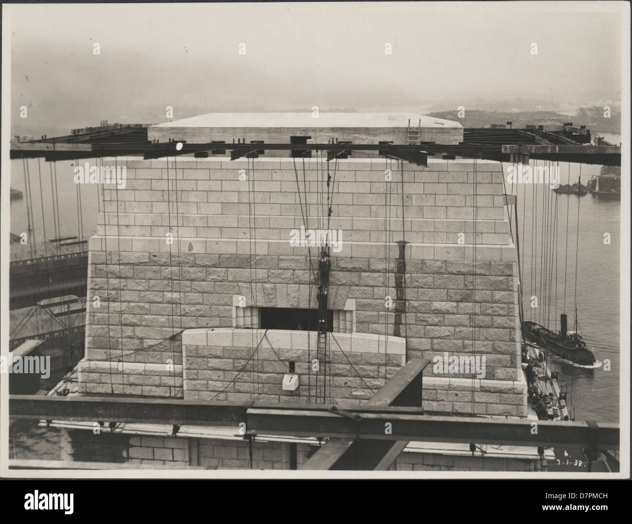 The construction of the Sydney Harbour Bridge began in 1924 and ...