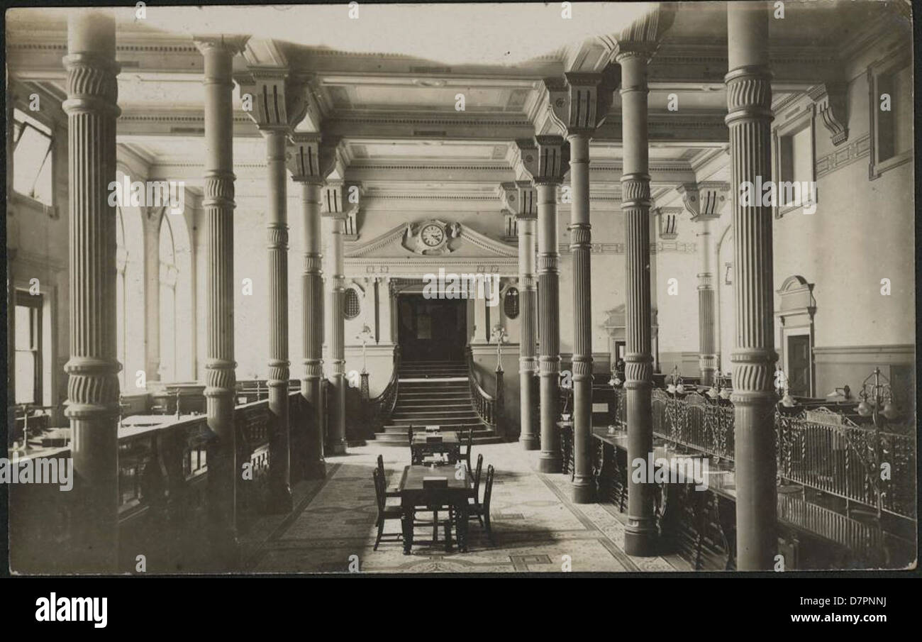 Old bank interior hi-res stock photography and images - Alamy