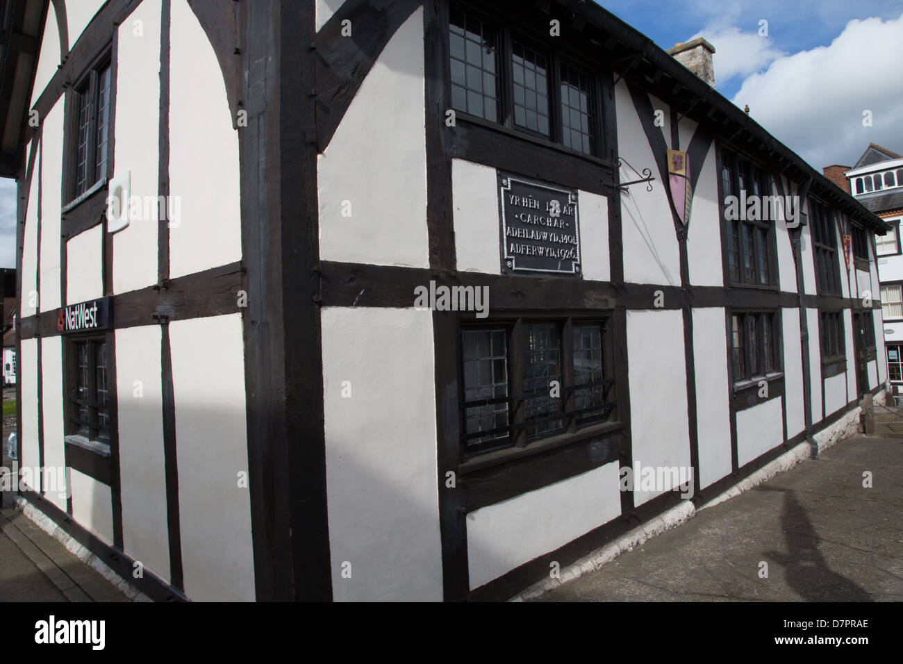 Hen Lys a charchar Rhuthun (1401) - Old court and gaol (1401) Rhuthin ...