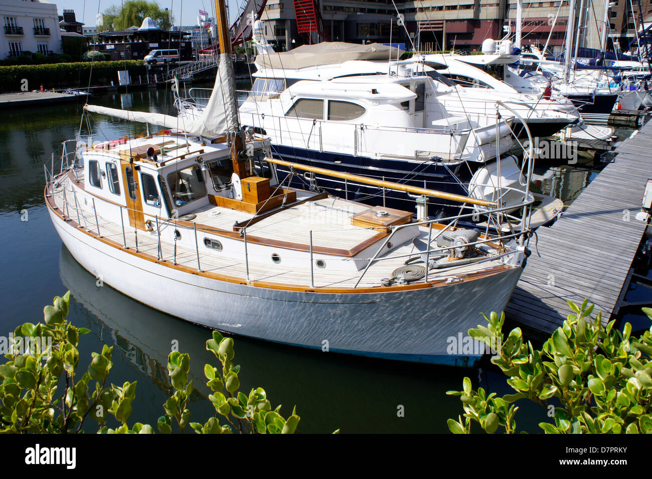Bermudian sloop hi-res stock photography and images - Alamy