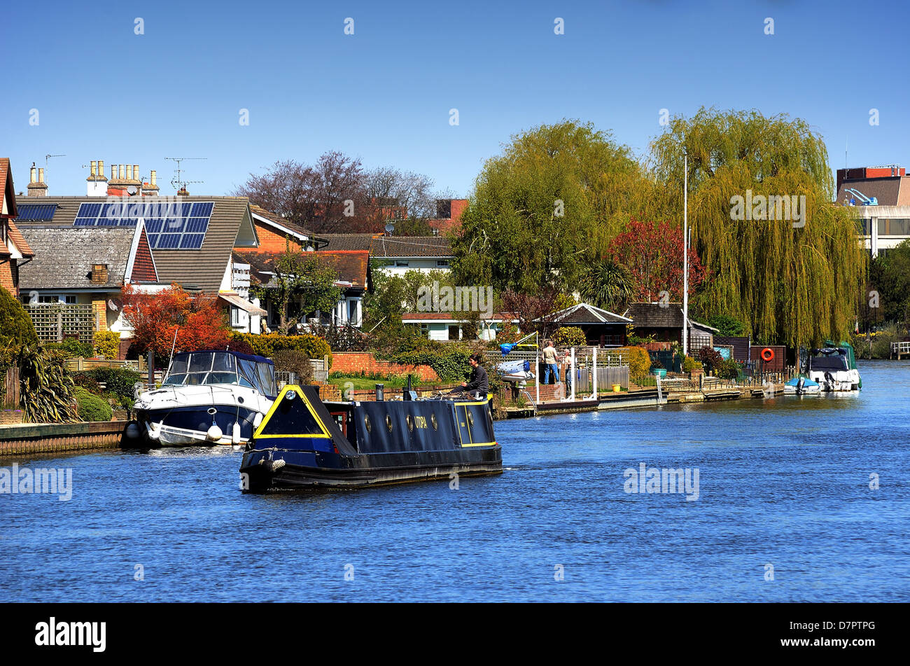 Staines surrey hi-res stock photography and images - Alamy