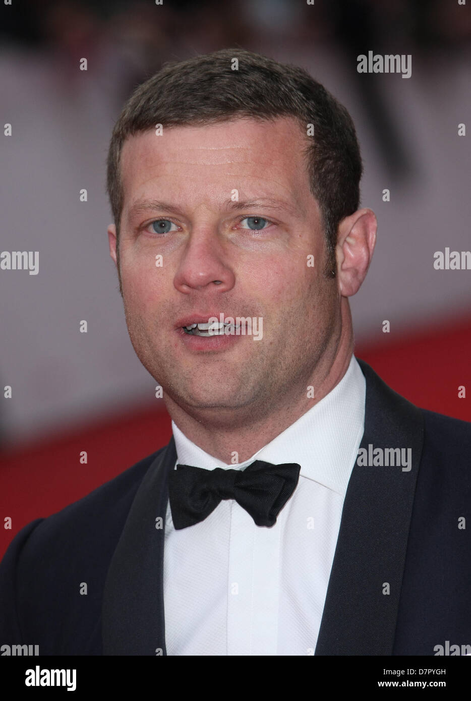 Dermot oleary presenter hi-res stock photography and images - Alamy