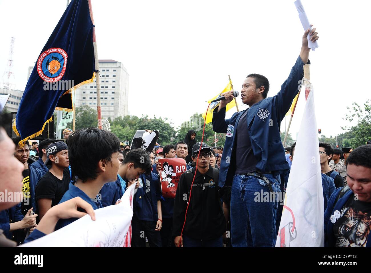 May 1998 jakarta hi-res stock photography and images - Alamy