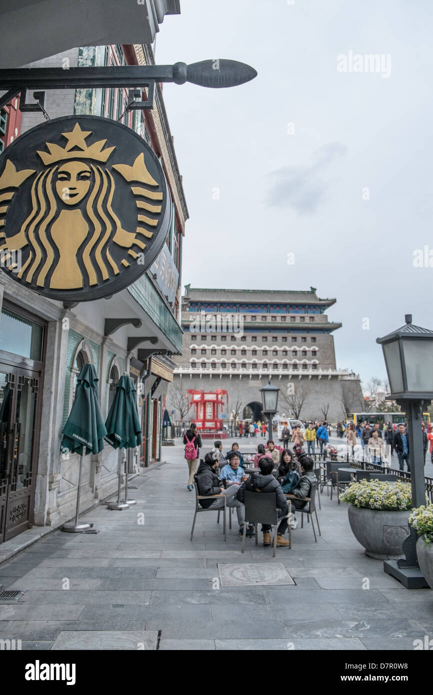 A Starbucks coffee shop in Qianmen, Beijing Stock Photo - Alamy