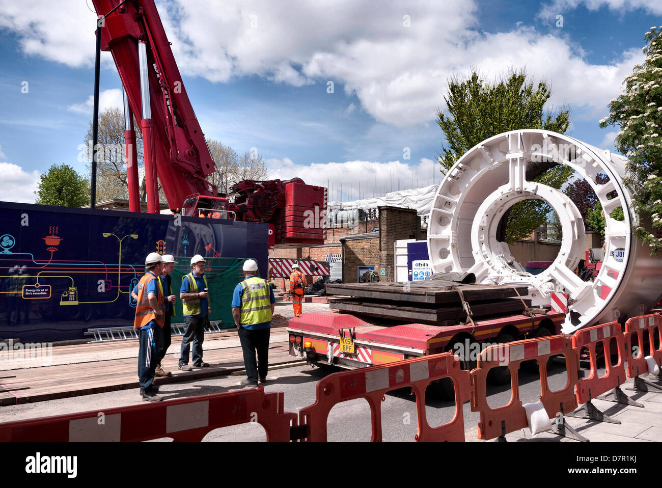 Tunnel drilling machine hi-res stock photography and images - Alamy