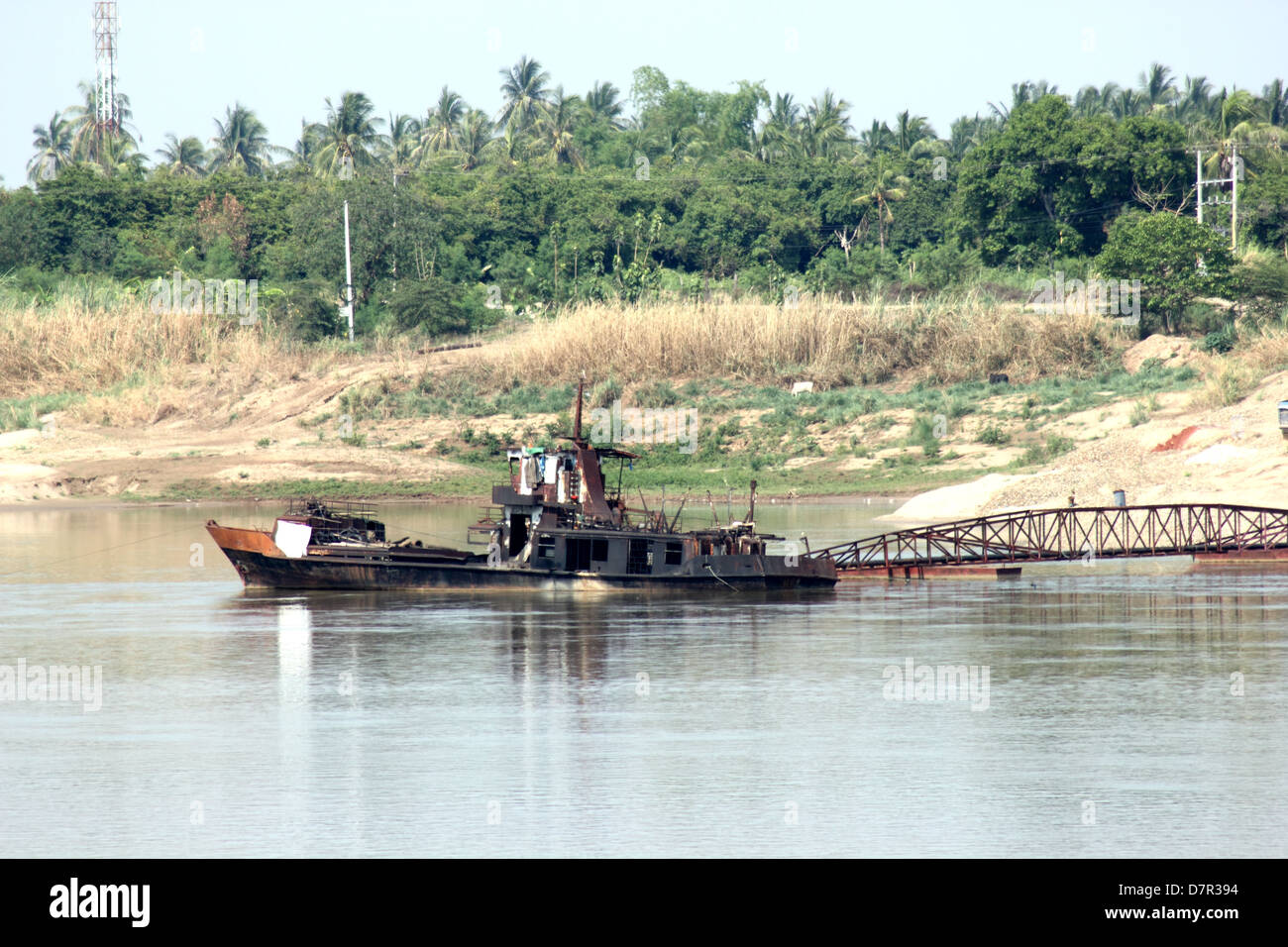 Sand and gravel dredge hi-res stock photography and images - Alamy