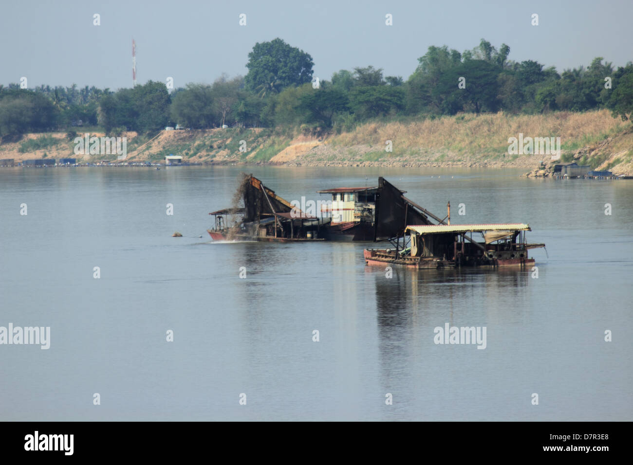 River cargo ship transporting gravel and sand Stock Photo - Alamy
