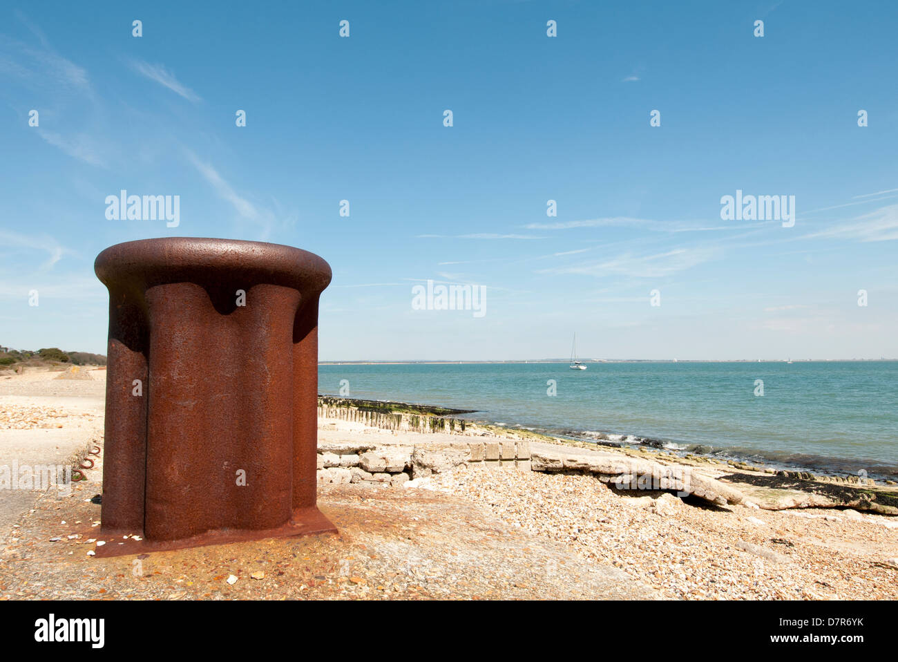 Mooring bollard hi-res stock photography and images - Alamy