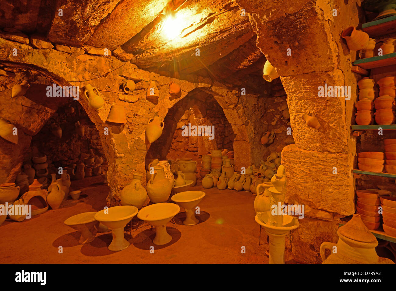 Al Guellala, Djerba, famous for its pottery Stock Photo - Alamy