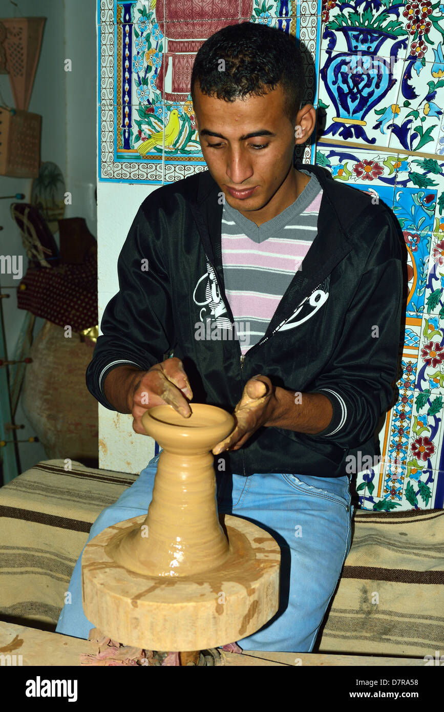 Al Guellala, Djerba, famous for its pottery Stock Photo - Alamy