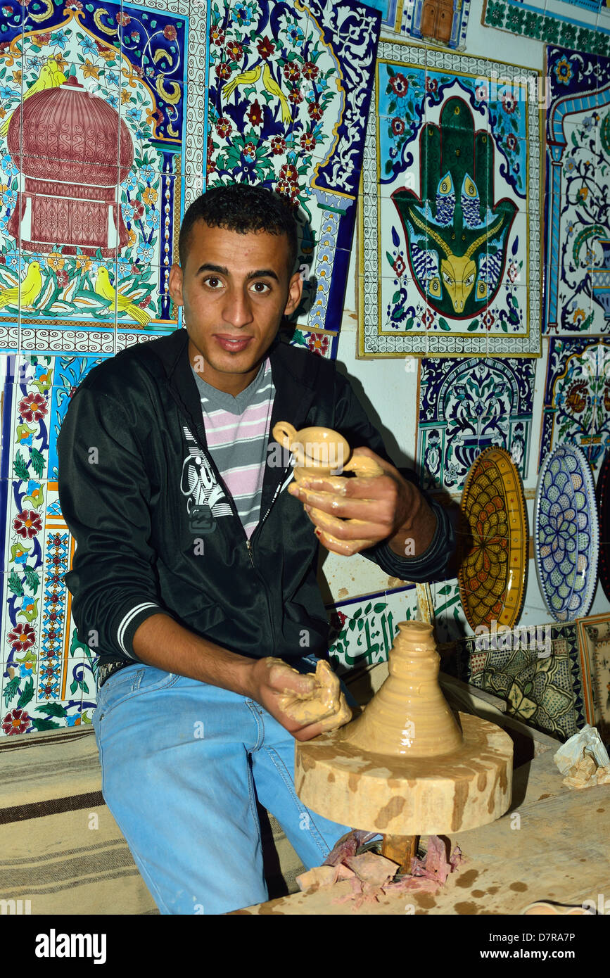Al Guellala, Djerba, famous for its pottery Stock Photo - Alamy