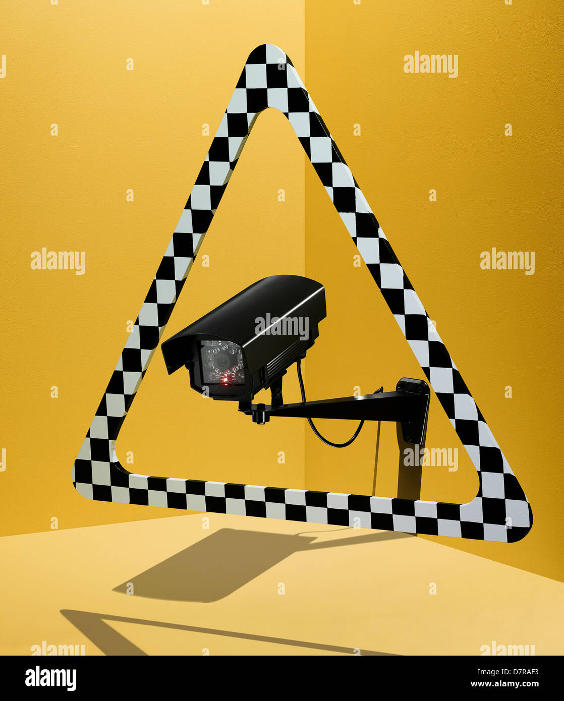 Cctv camera warning sign hi-res stock photography and images - Alamy