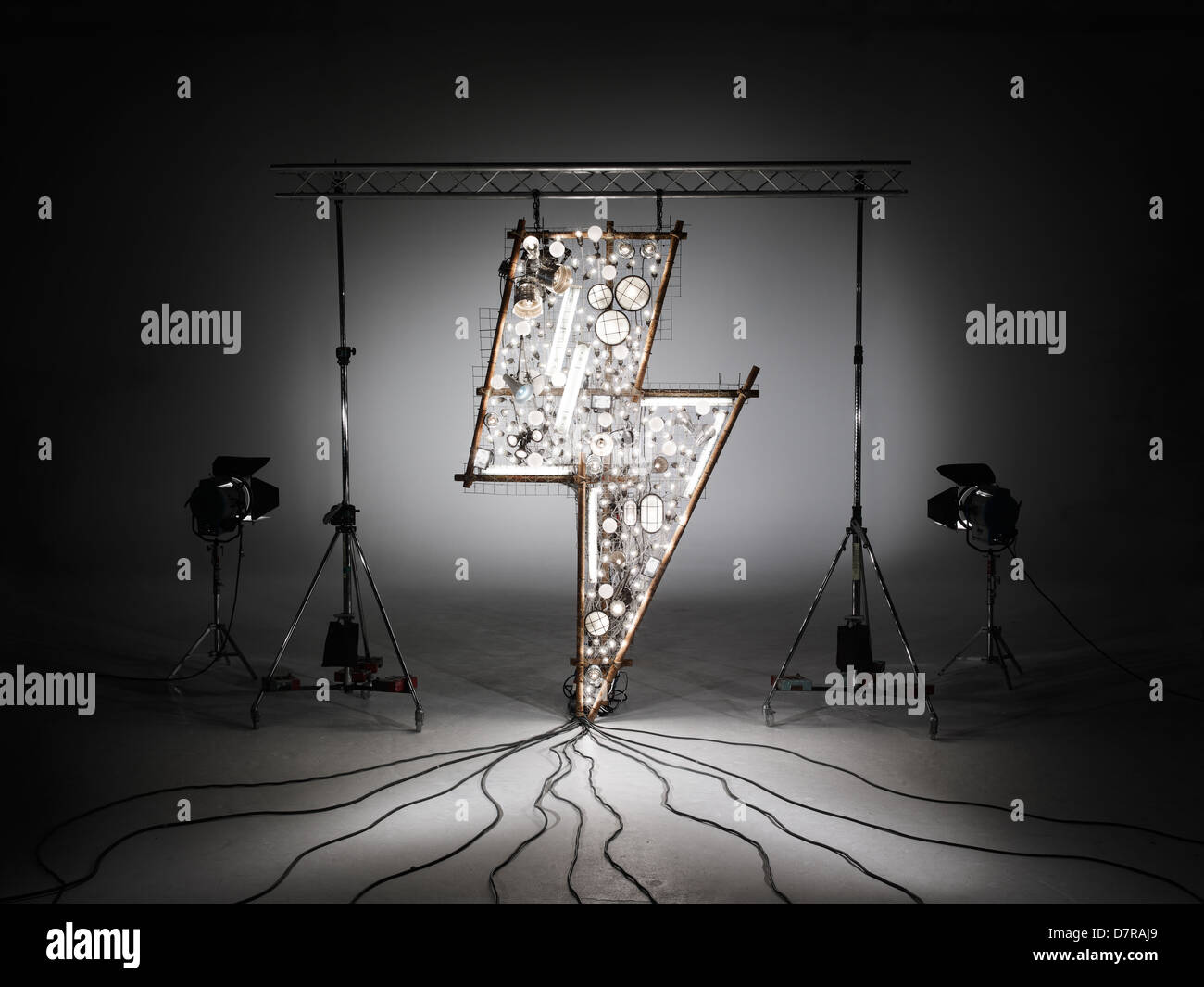 Lightning Bolt made of light bulbs Stock Photo - Alamy