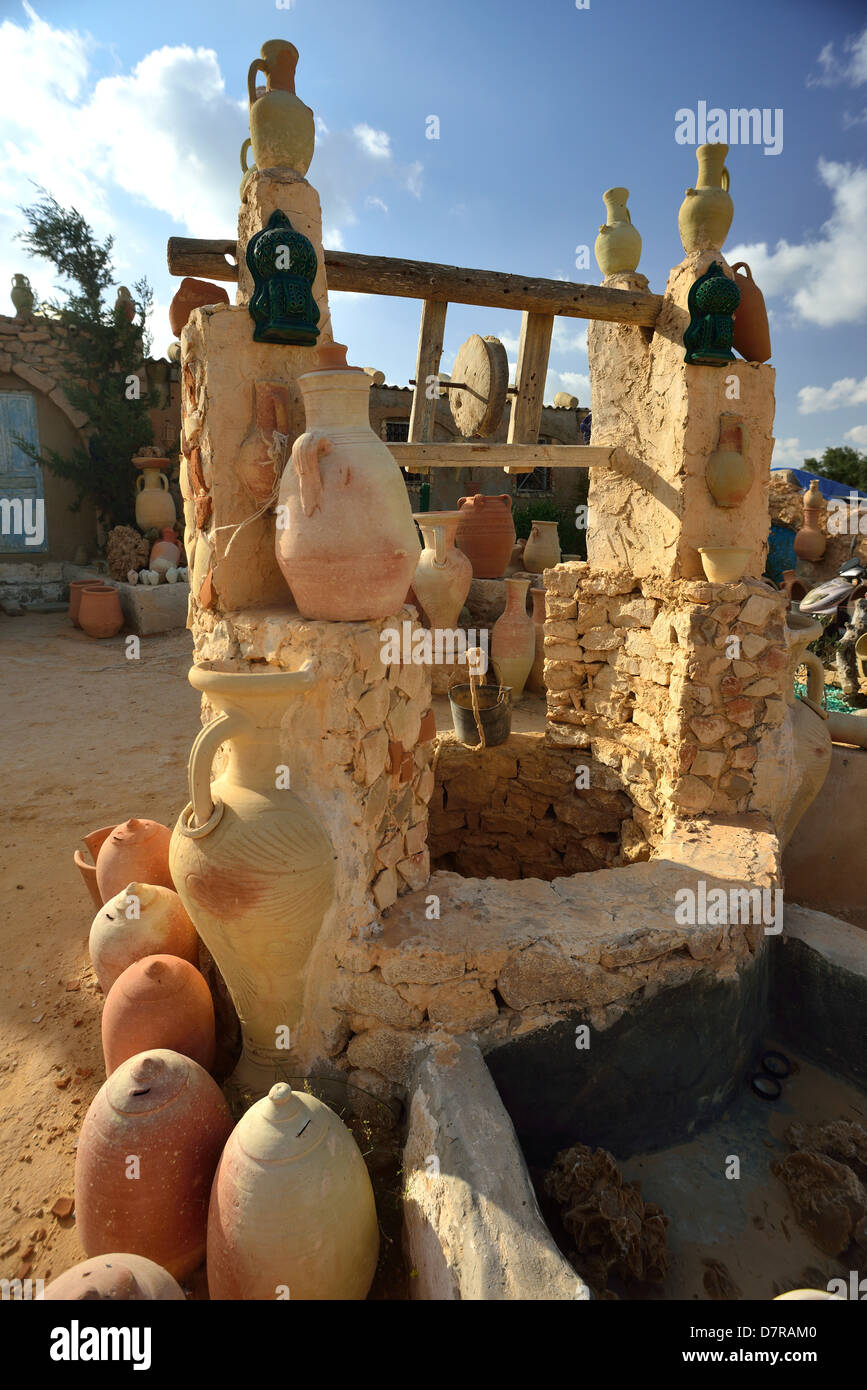 Al Guellala, Djerba, famous for its pottery Stock Photo - Alamy
