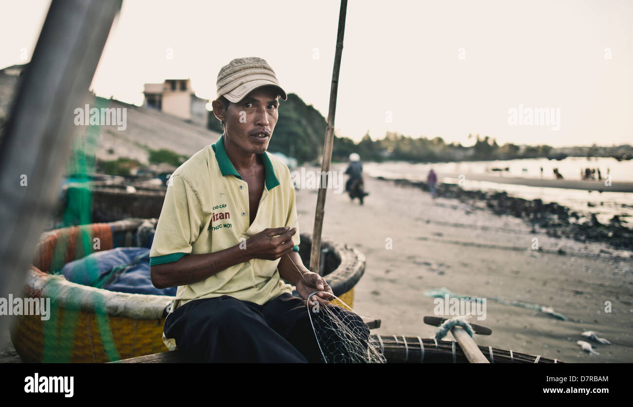 Making the net hi-res stock photography and images - Alamy