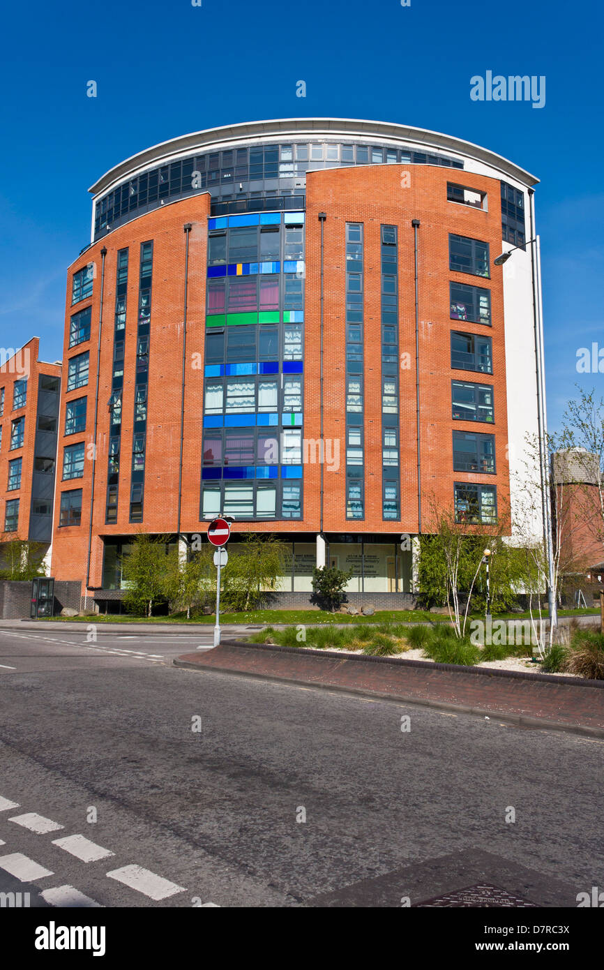 Exterior view of office building Stock Photo - Alamy