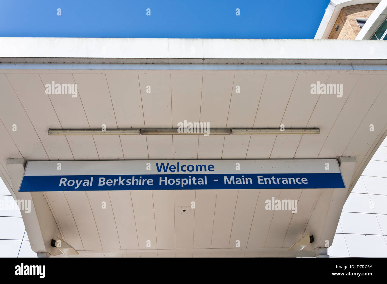 Nhs Hospital Sign High Resolution Stock Photography and Images - Alamy