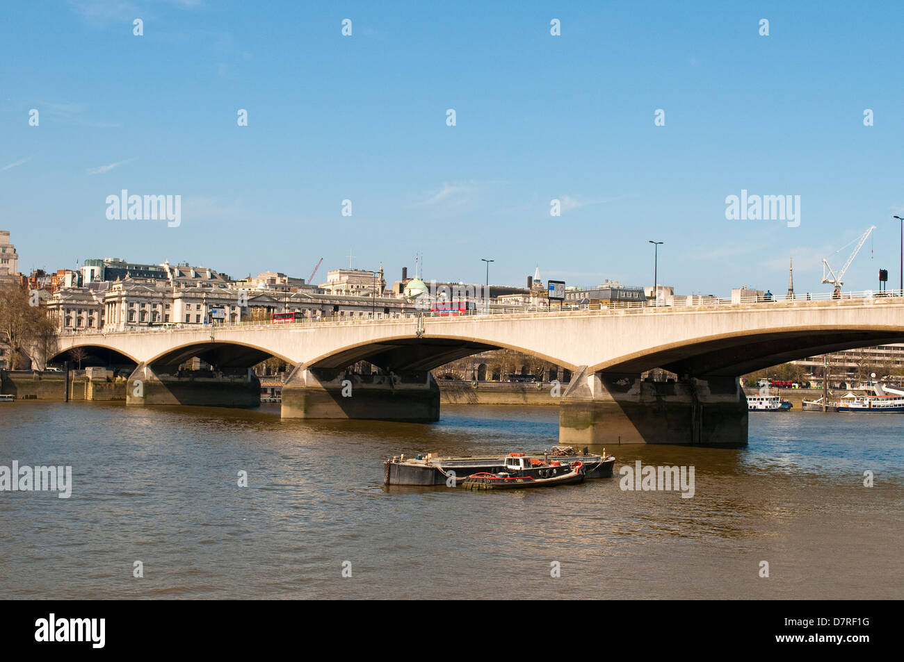 Waterloo bridge hi-res stock photography and images - Alamy