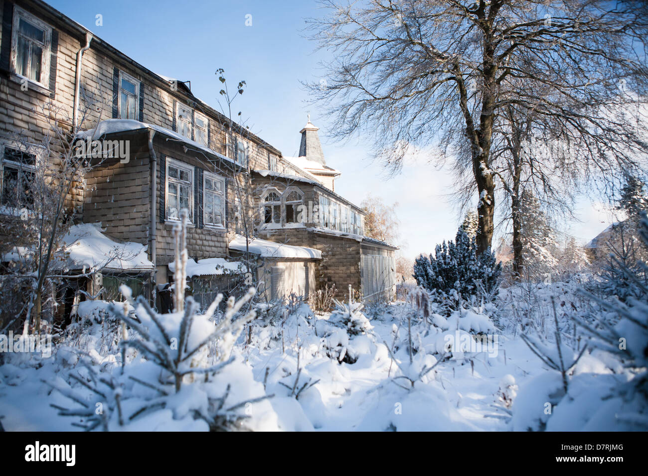 Squalid hi-res stock photography and images - Alamy