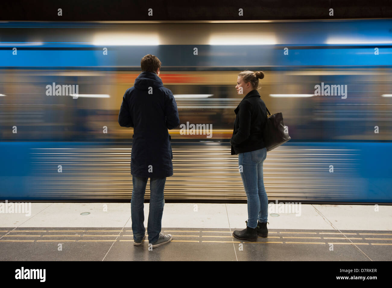Travellers subway hi-res stock photography and images - Alamy