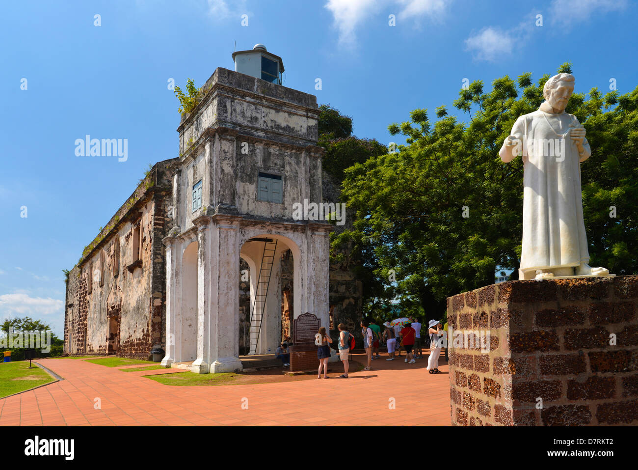 Malaysia malacca statue hi-res stock photography and images - Alamy