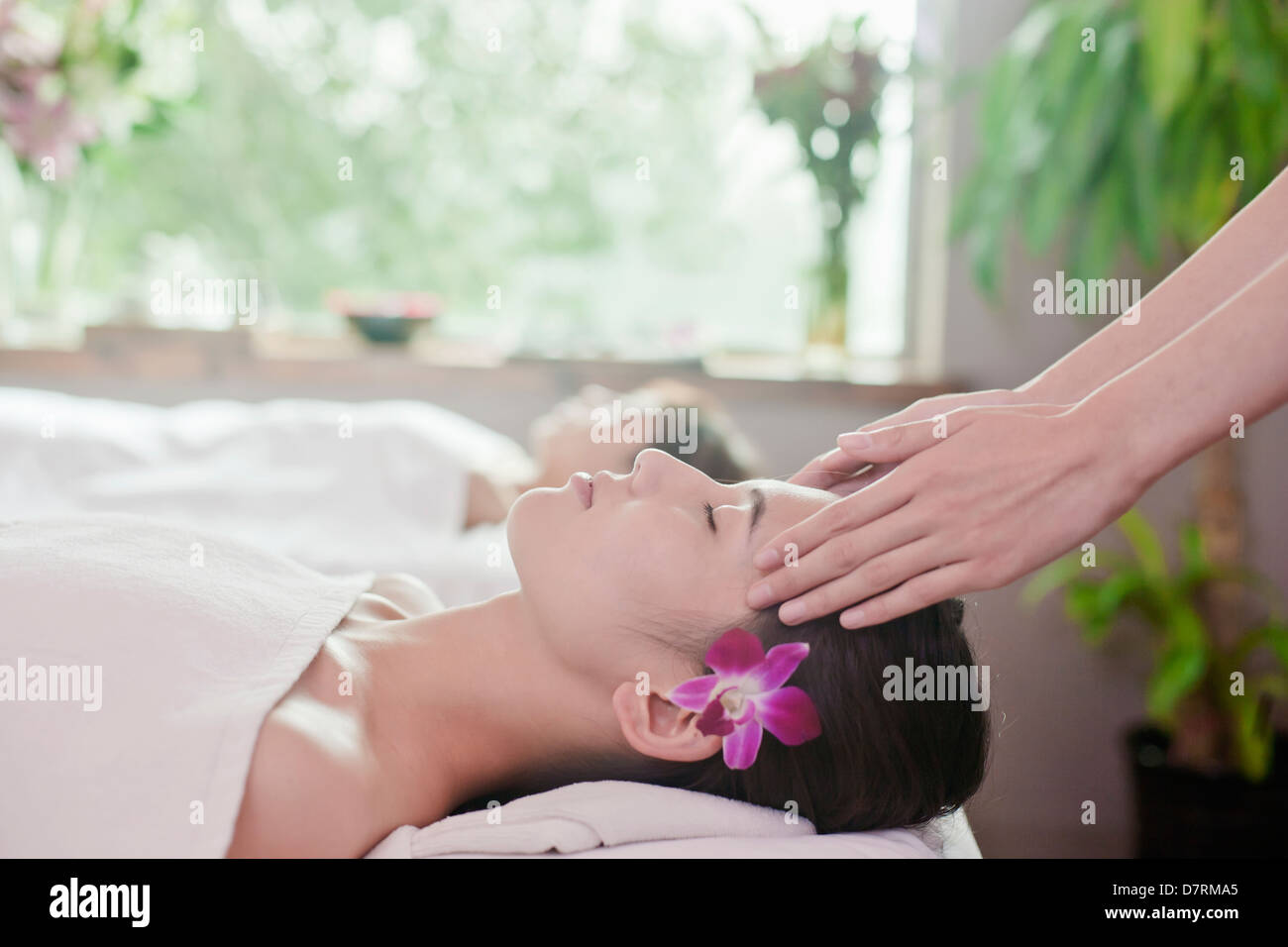 Women Receiving Head Massage Stock Photo - Alamy