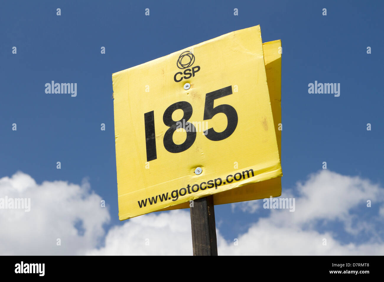 Temporary car park row sign Stock Photo - Alamy