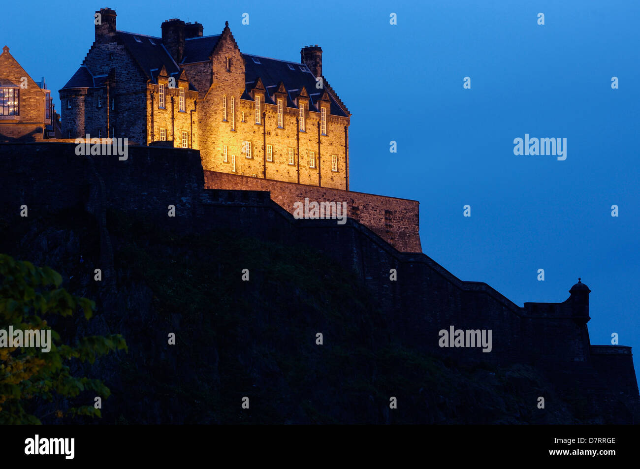 Edinburgh Castle at Dusk from Princes street. Edinburgh. Scotland. U.K ...