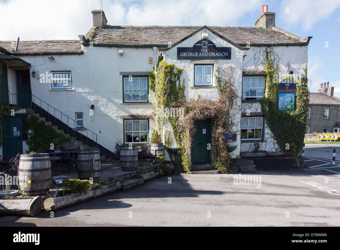 Former coaching inn hi-res stock photography and images - Alamy